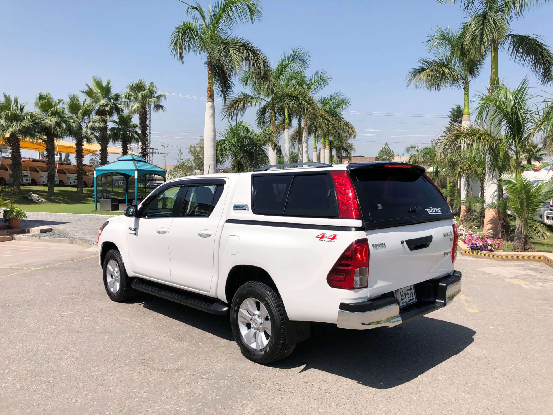 Toyota Hilux Double Cabin Price in Pakistan - Marks
