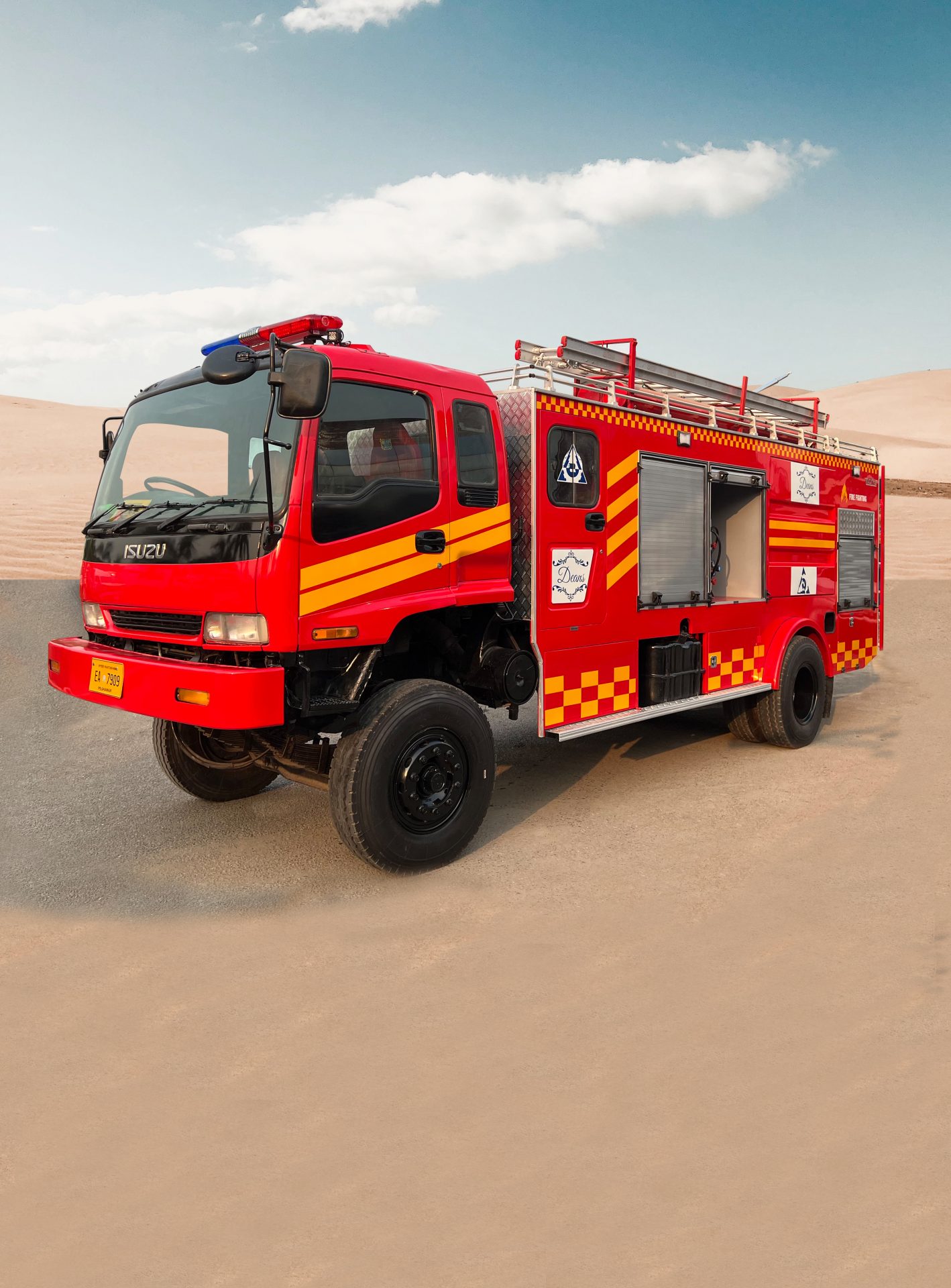 Customized Vehicles - Pickup Canopy & Ambulance Manufacturer